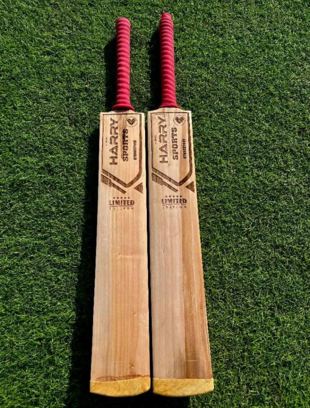 Limited Edition Cricket Bat at HarrySports